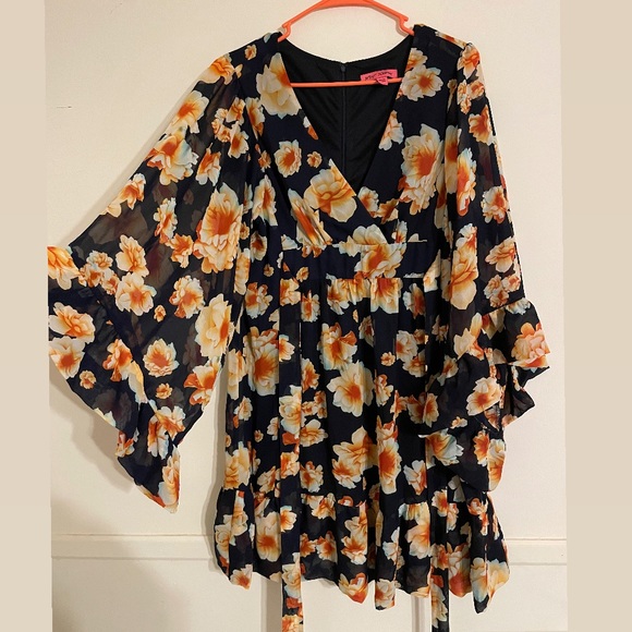 Betsey Johnson | Dresses | Betsy Johnson Boho Flower Dress | Poshmark